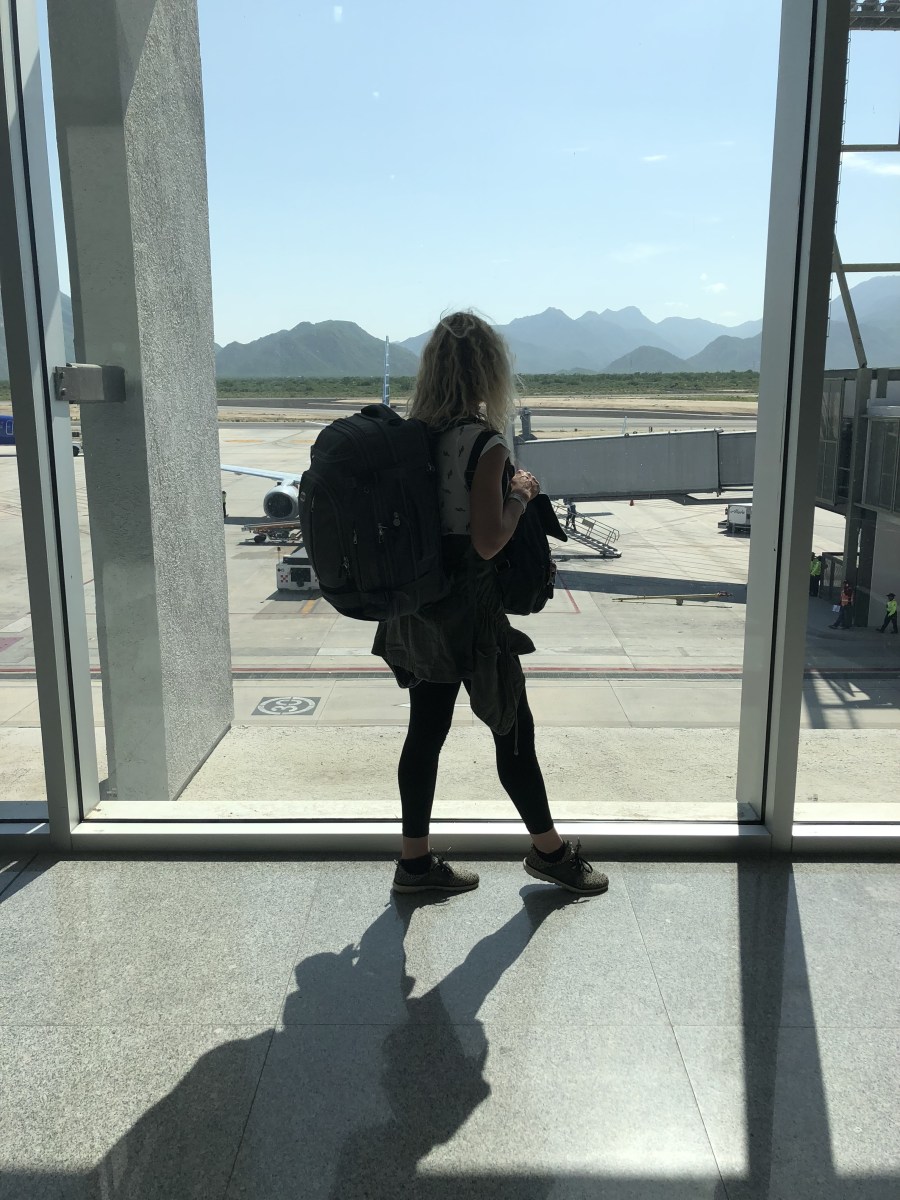 only packing a carry-on (the turtle method) 🐢 – Laura the explora: the blog